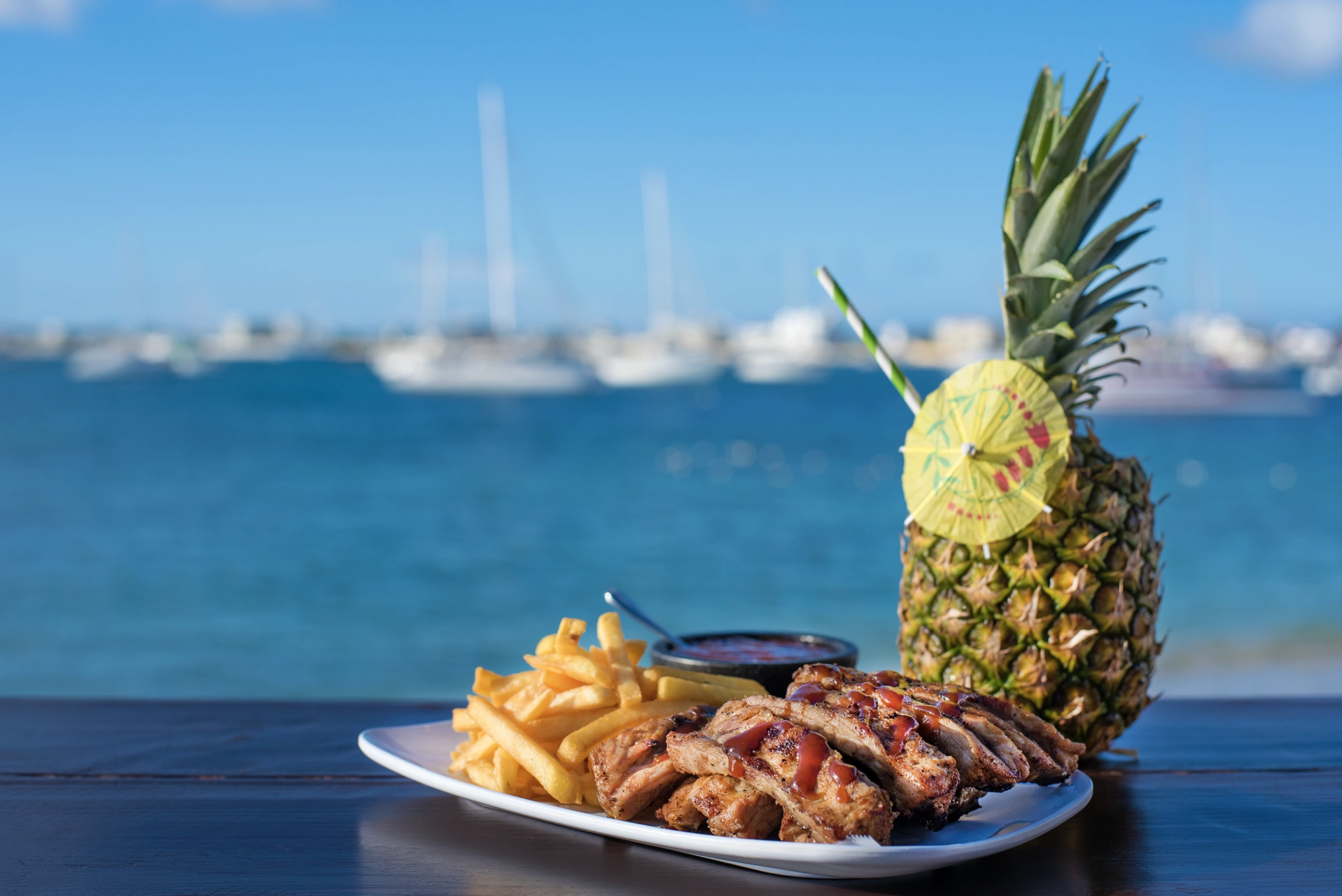 Simpson Bay Resort, Marina & Spa - Coco Beach Bar